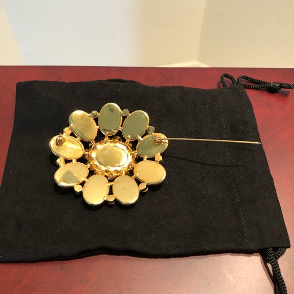 Jewelry | Vintage Monet Brooch | Poshmark